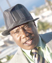 Mike Okri reveals why Nigerian musicians can’t make it in US - Vanguard ...