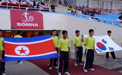 North and South Korea women face off in Pyongyang football match ...