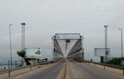Photos: Entry, exit of Niger Bridge Onitsha deserted - Vanguard News