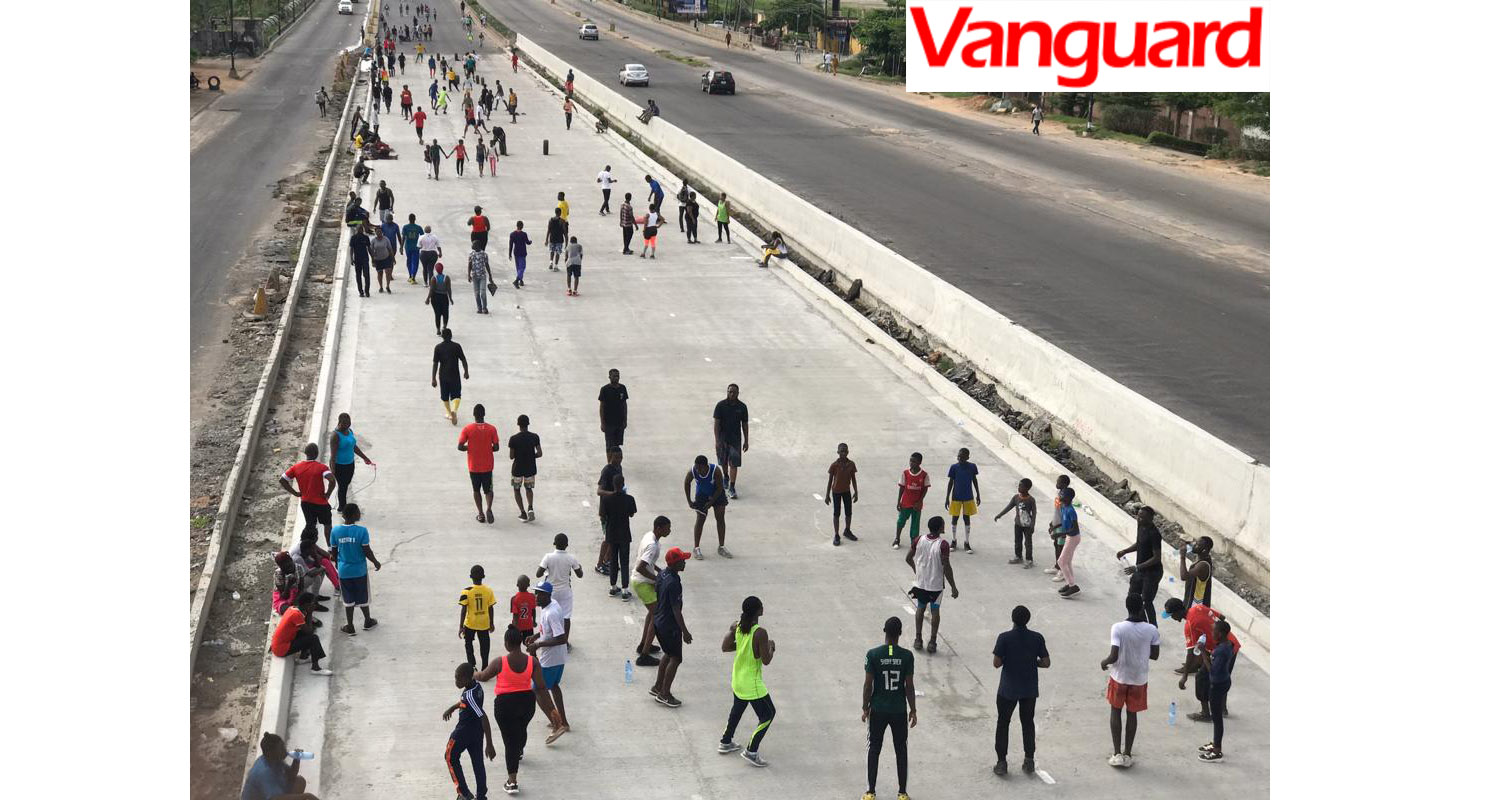 Lagosians on Gbagada expressway keeping fit amidst lockdown