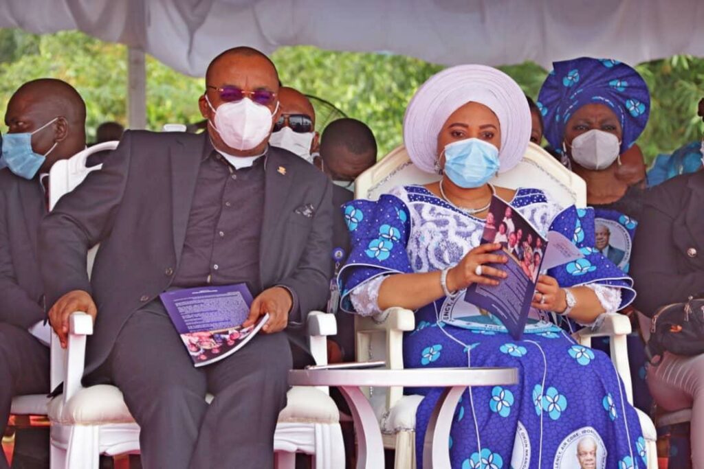 Gov Emmanuel leads other dignitaries to bid Nkanga farewell